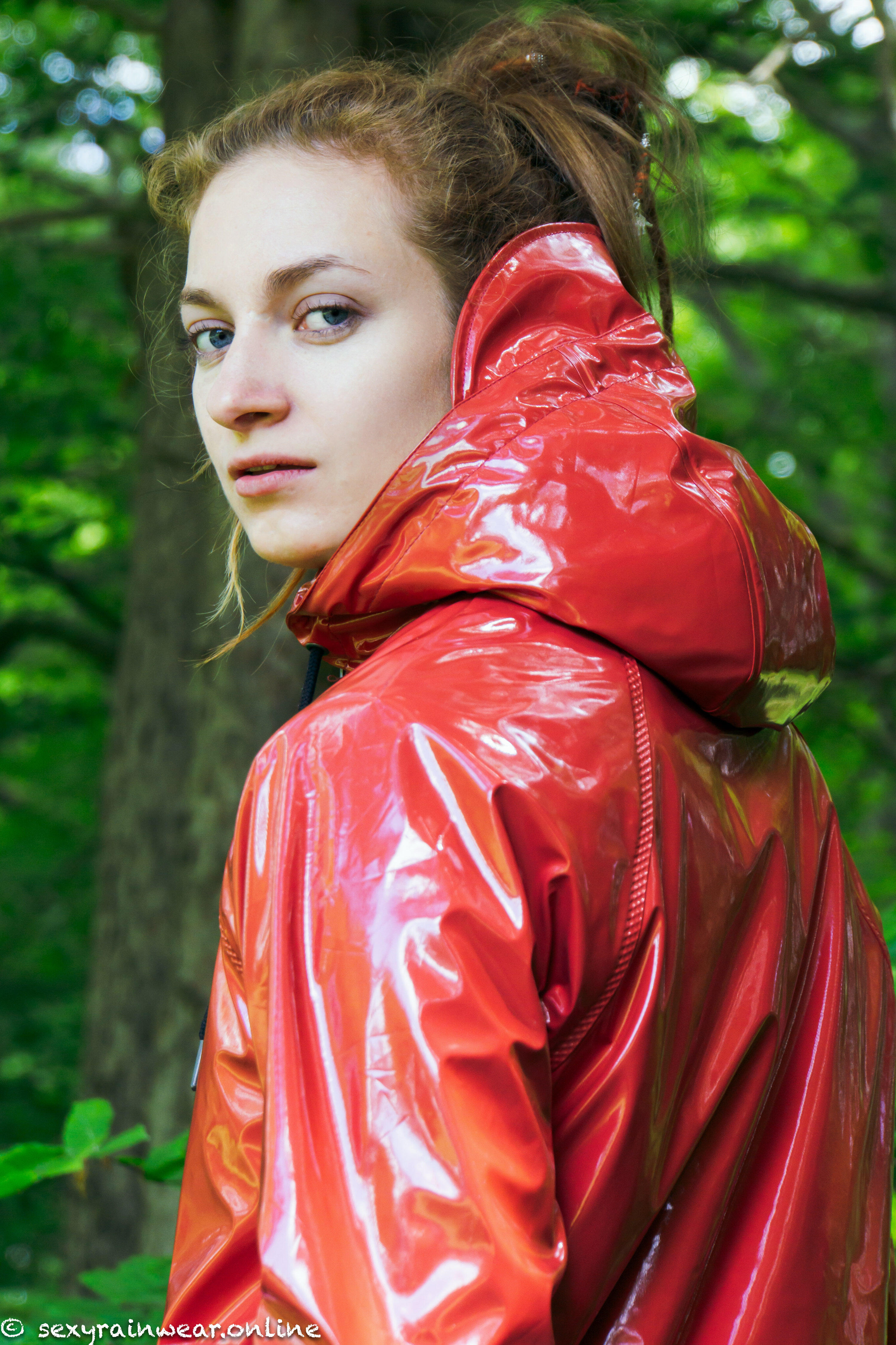 SEXYRAINWEAR.online | A shiny appearance
