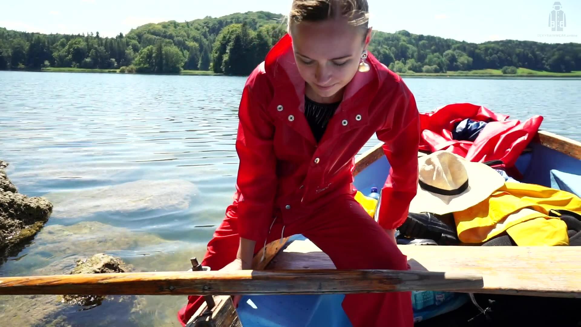 SEXYRAINWEAR.online | Wet red Rukka on the boat